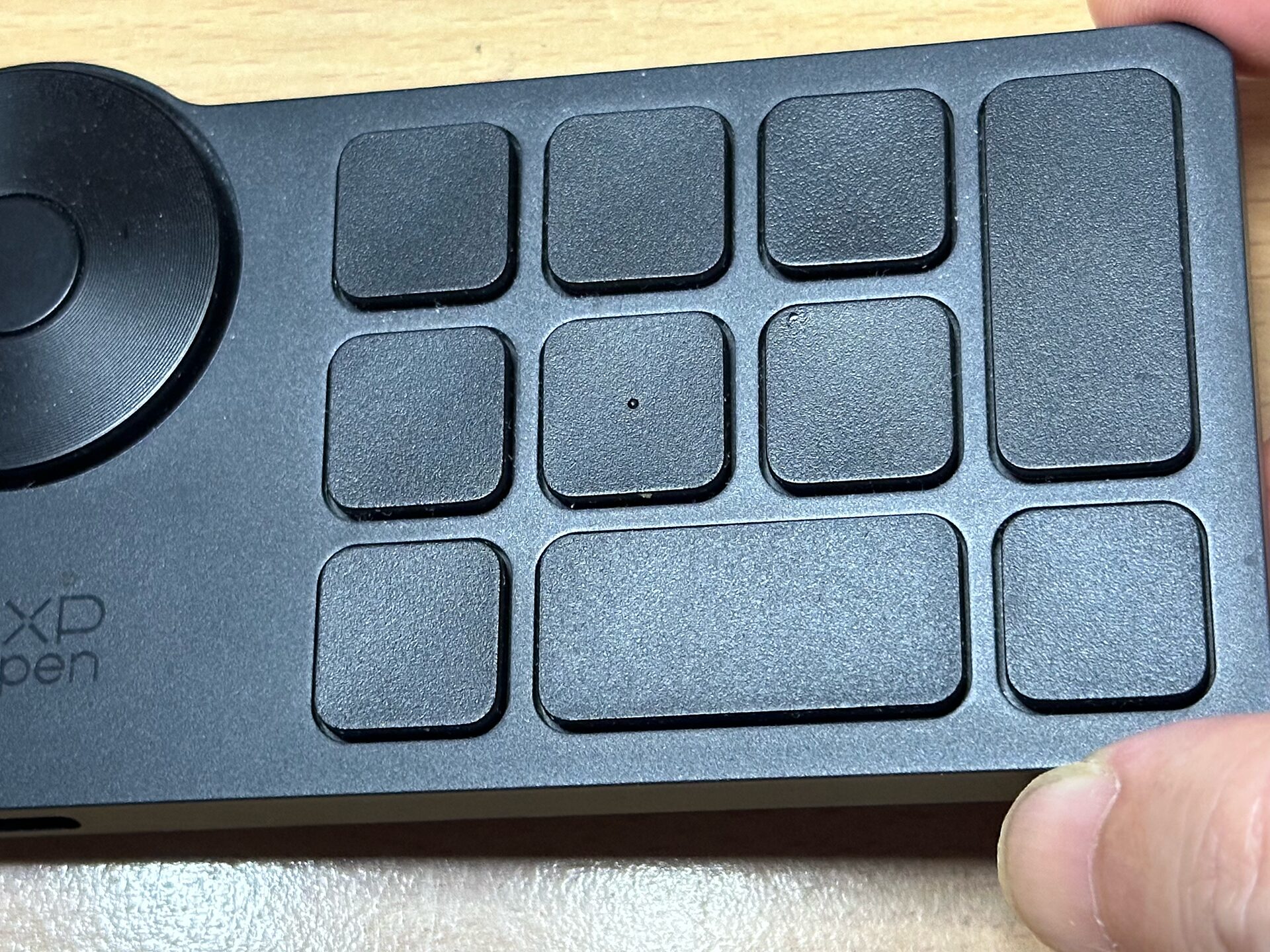 【レビュー】XPPen ACK05：コスパ抜群の左手デバイスをしっかり使って徹底解説